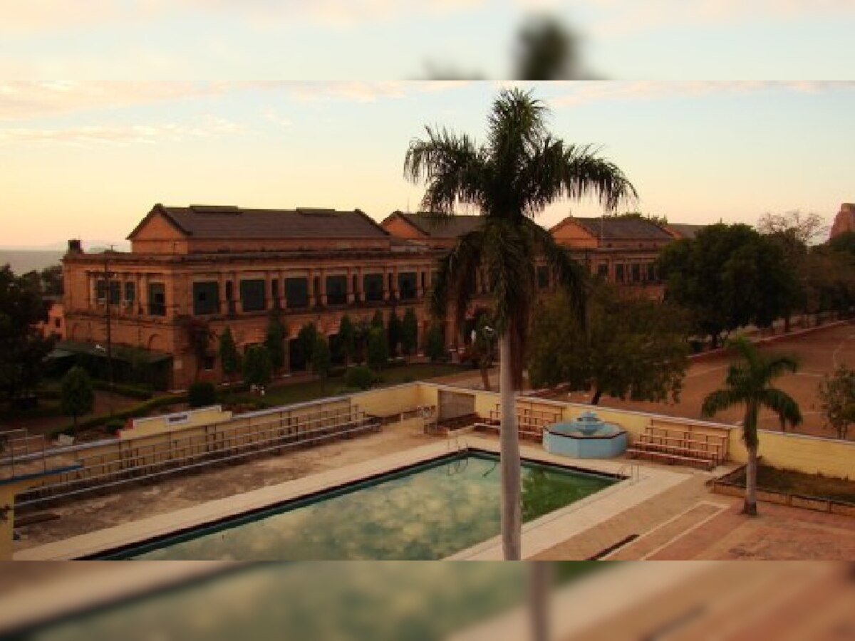 Top 5 School in Madhya Pradesh mp nama Daly College Scindia Christ ...