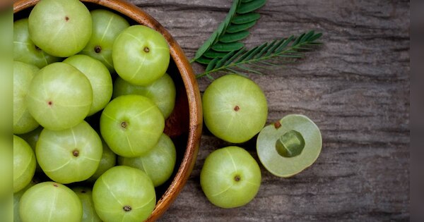 Amla Side effects: These 5 people should not eat amla because it harm ...