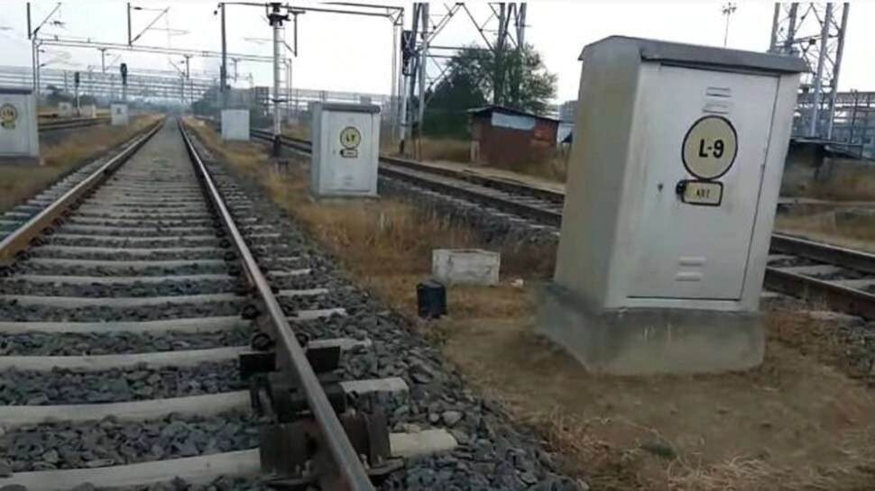 why axle counter box placed on side of the train tracks know how to ...