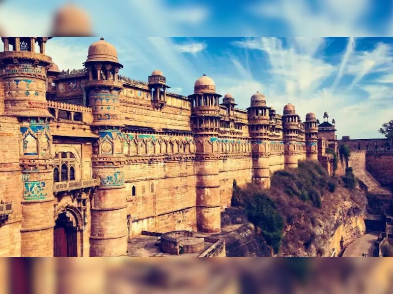 top 10 famous tourist places in Gwalior with family friends couples ...