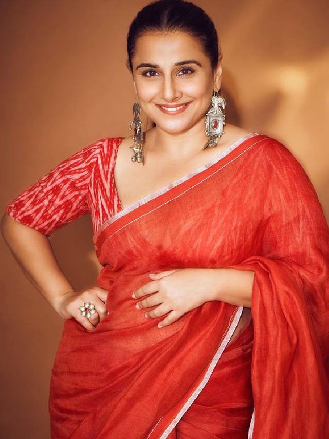 vidya balan look beautiful in red saree see pics | विद्या बालन ने साड़ी ...