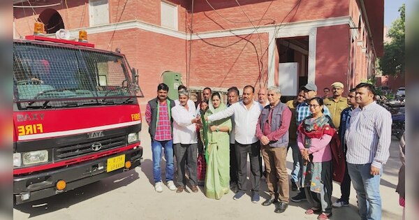 Four new vehicles included in bikaner municipal fire brigade|नगर निगम ...