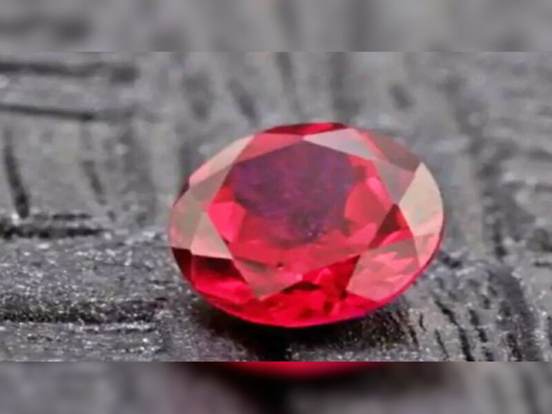 ruby gemstone benefits stone benefits astrology This gem is miraculous ...