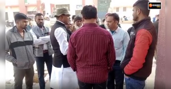 Churu news Damage in more than 1 dozen houses due to breaking of 11 ...