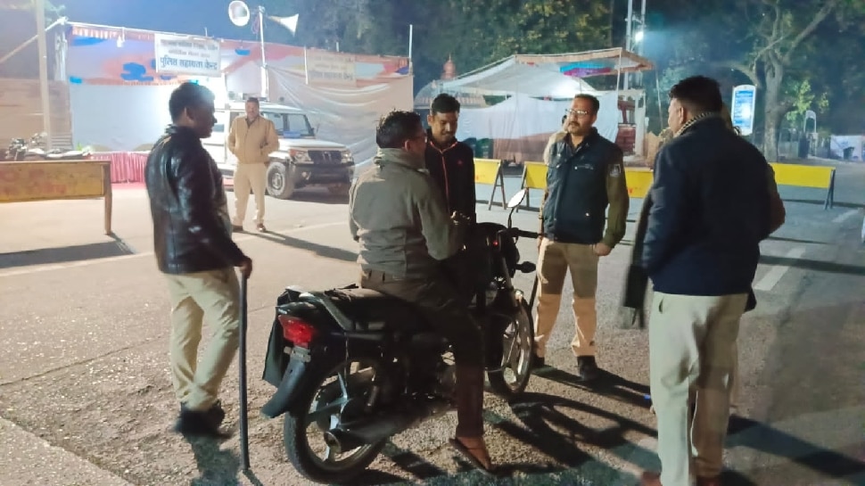 midnight action in ujjain police arrest 3 badmash with knife mp crime ...