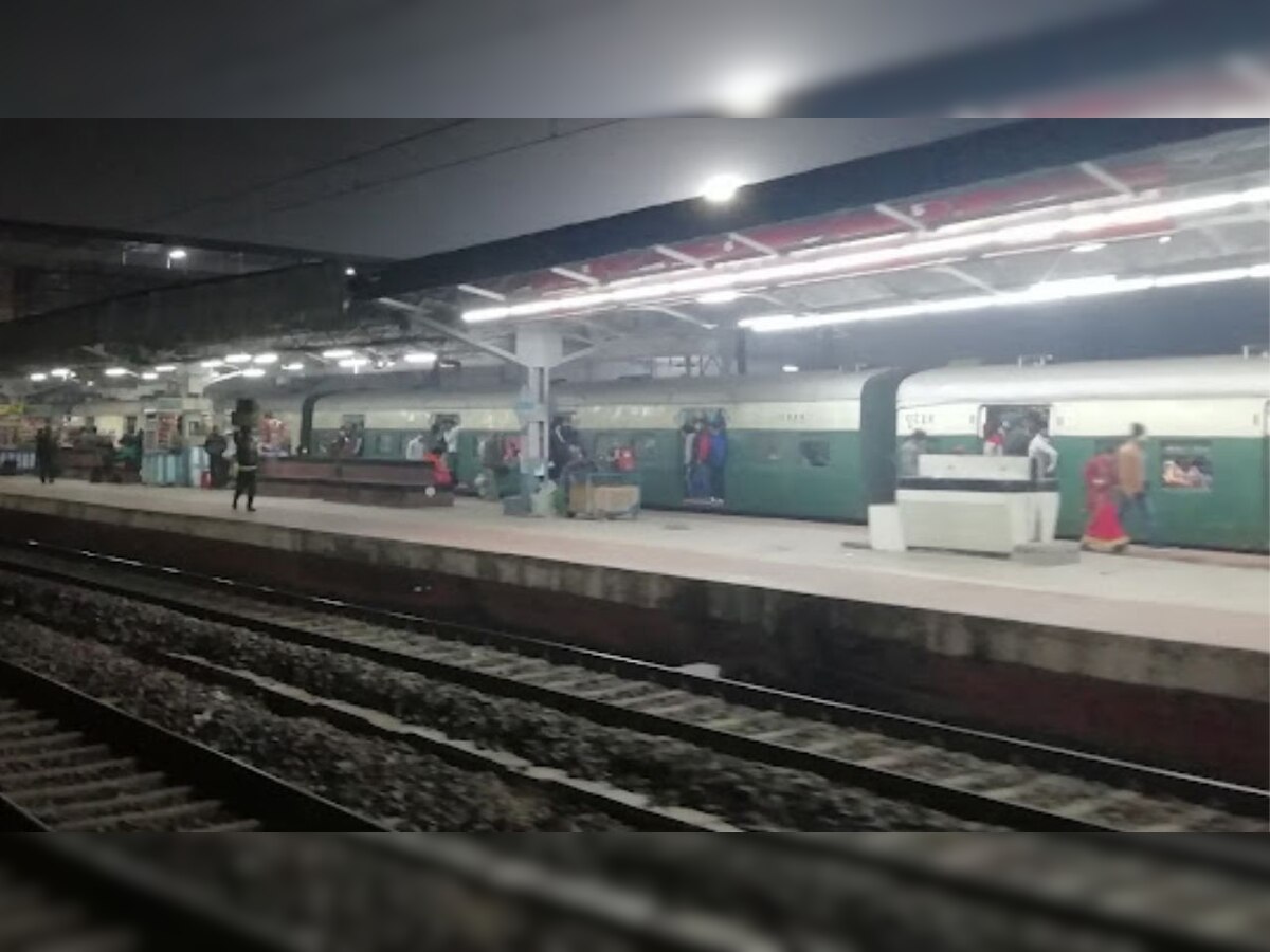 country dirtiest railway stations Perungalathur Shahganj Ottappalam ...