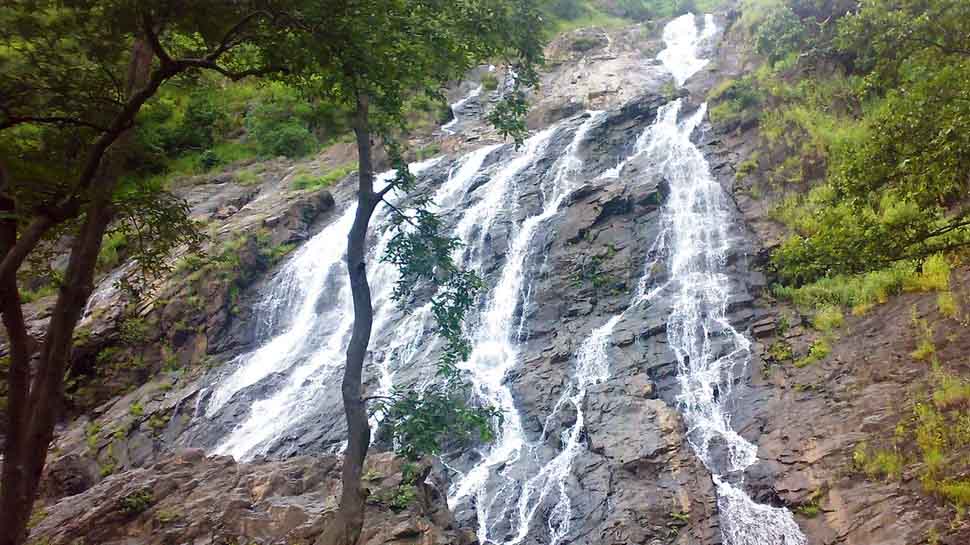 christmas new year vacation place balaghat Gangulpara waterfall visit ...