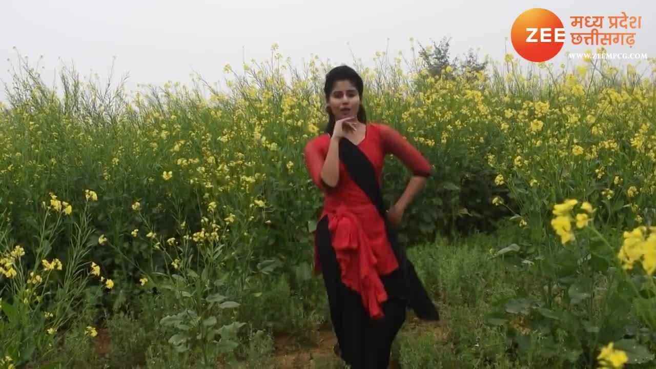 viral village desi girl video hot viral mustard field Sarso Ke Khet Me dance see girl Gajban ...