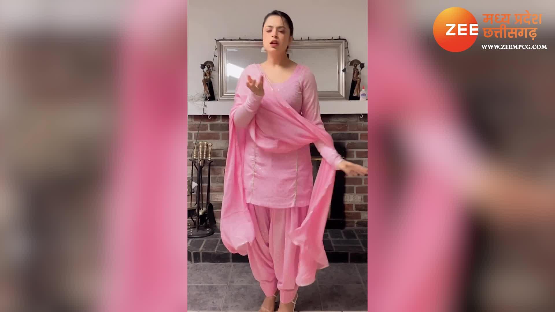 Virla Indian Hot Panjabi Girl Dance Video Bhabho Kehndi E Singha Velna Liya See Pink Suit Fitted
