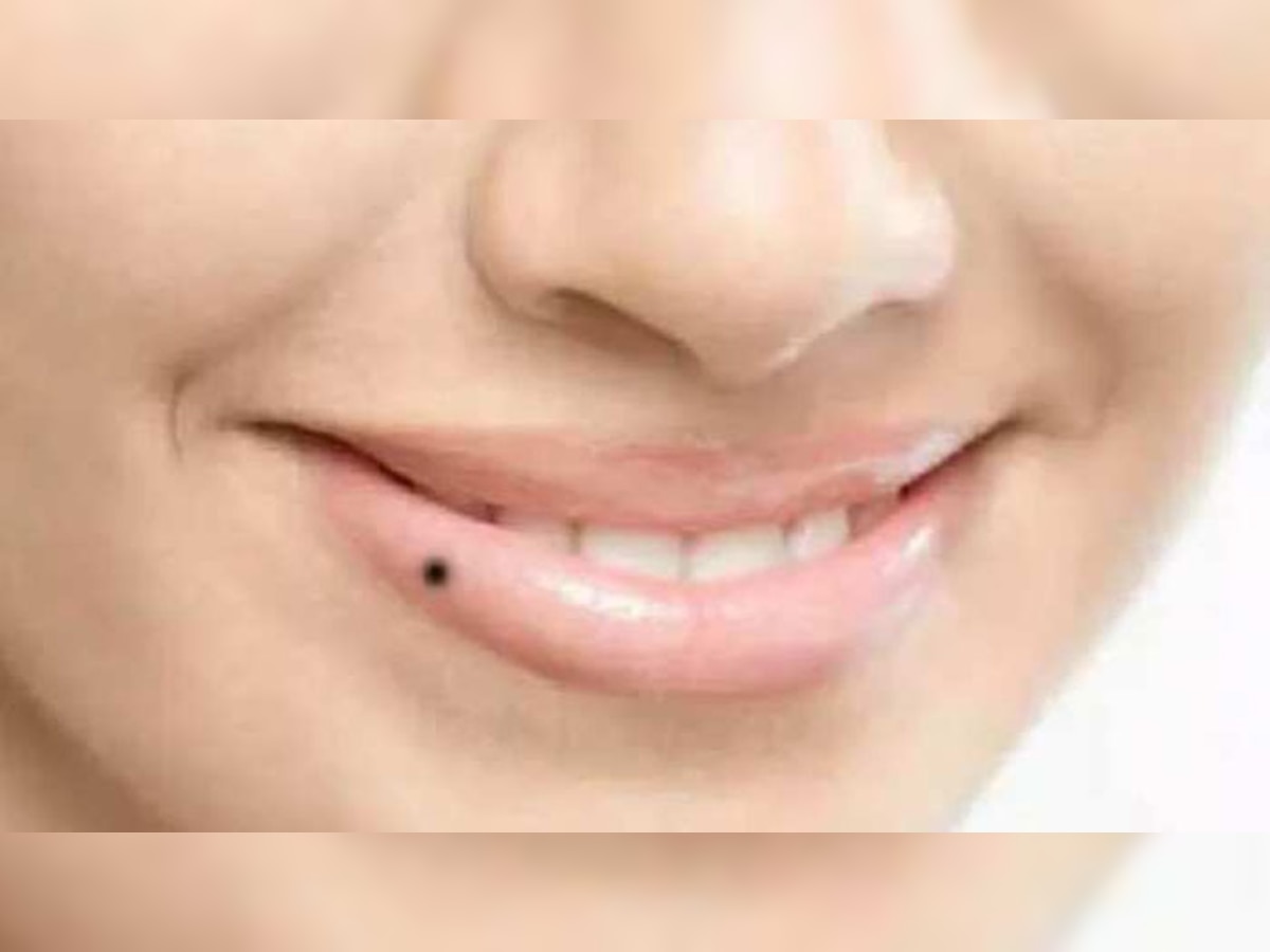 lucky moles on face mole on upper and lower lip female Samudrik Shastra ...