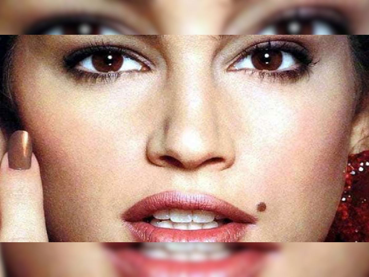 lucky moles on face mole on upper and lower lip female Samudrik Shastra ...