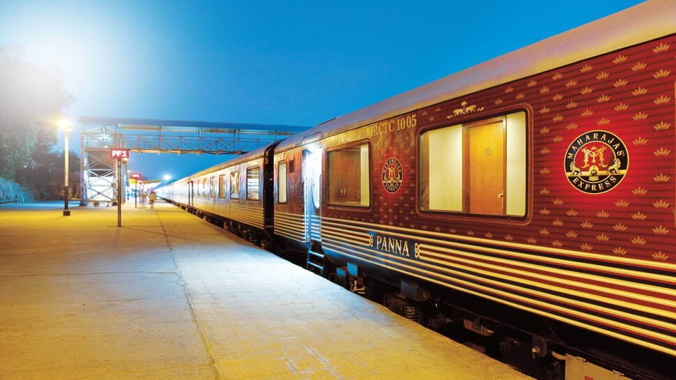 Maharaja express train inside video indian railway luxury train | Maharaja express: चलता फिरता ...