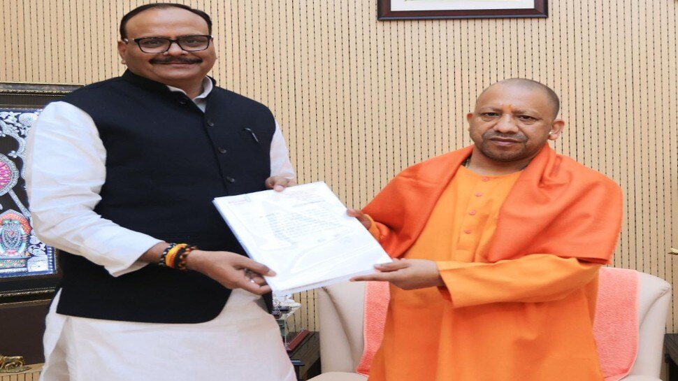 Deputy CM Brajesh Pathak reports chief minister yogi regarding foreign ...
