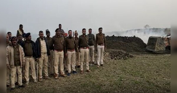 Supaul Police demolished 15 distilleries recovered 200 liters of liquor ...