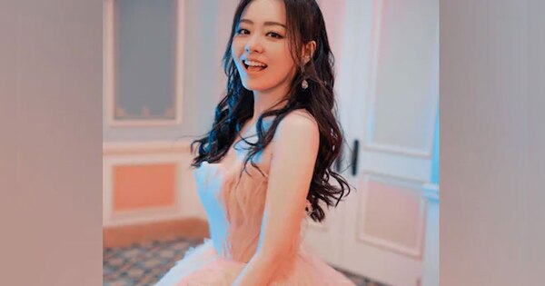 how this Chinese Singer Jane Zhang infected herself With Coronavirus ...