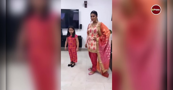 Sapna Dance क्यूट बच्ची को डांस सिखा रही है सपना चौधरी स्टेप देख लोग