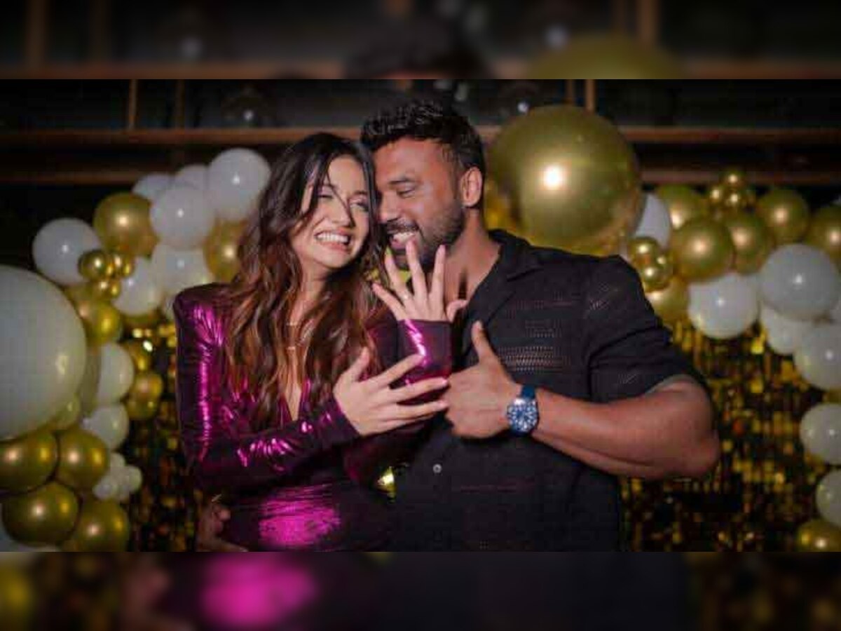 Disha patani tiger shroff to ananya panday ishaan khattar, bollywood ...