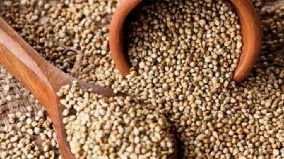 Winter special food know how to cook bajre ki khichdi in traditional ...