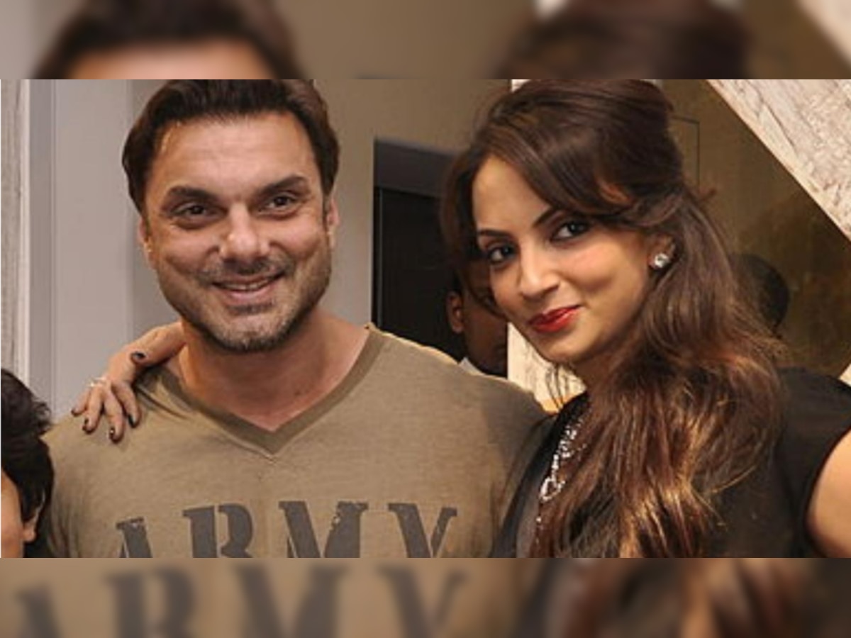 Goodbye 2022 Bollywood Celebs Divorce in 2022 Dhanush Aishwarya Sohail ...