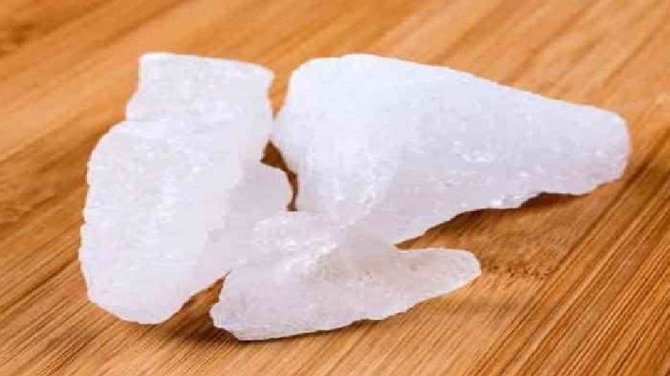 Benefits of Fitkari Alum helpful in keeping skin spotless and beautiful ...