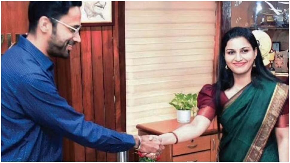 IAS Sriram Venkitaraman Story: Who serve only 6 days as DM, know why he suspended and what he is ...