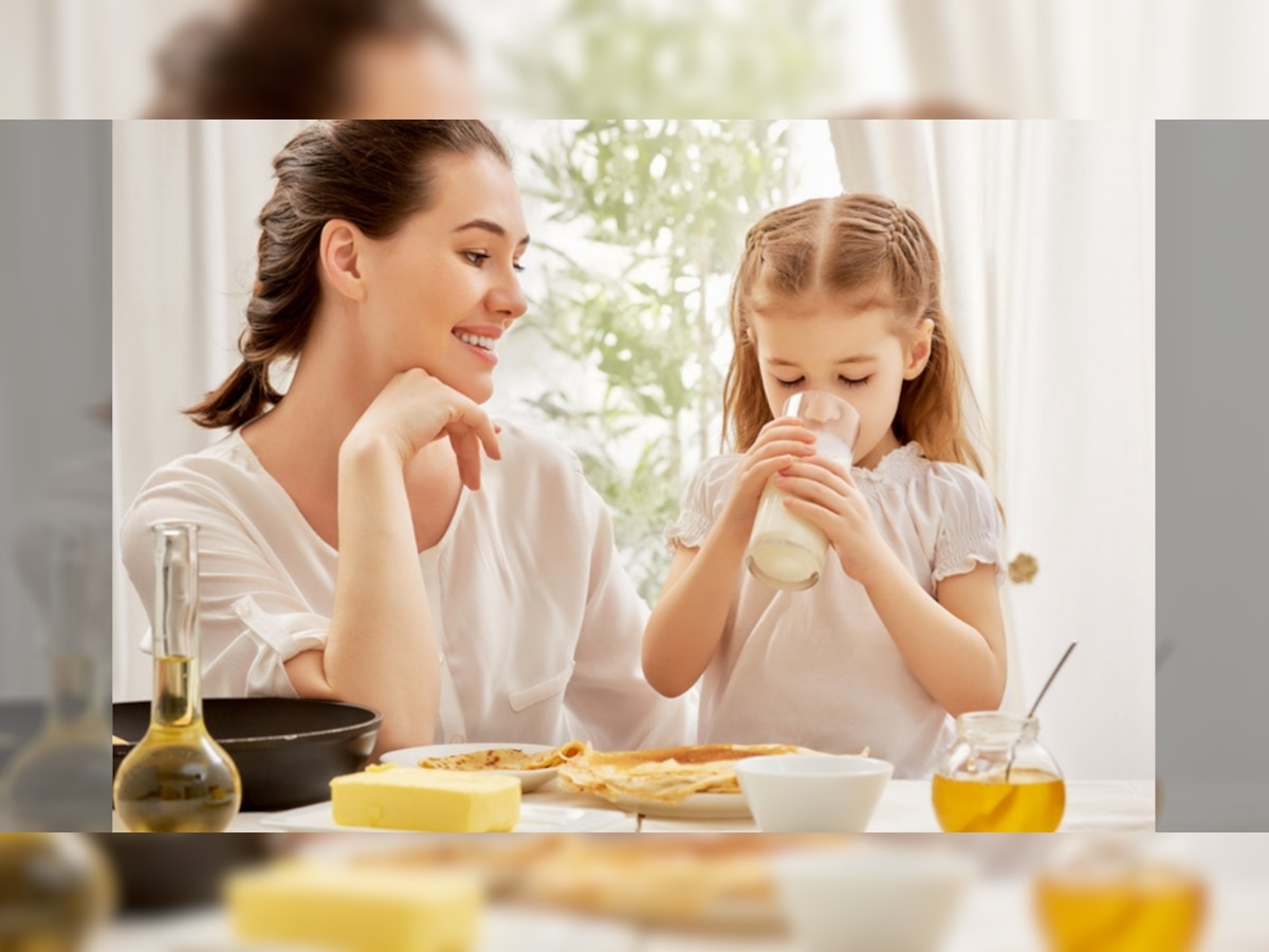 child eating soil is dangerous for health bachchon ko mitti khane se ...