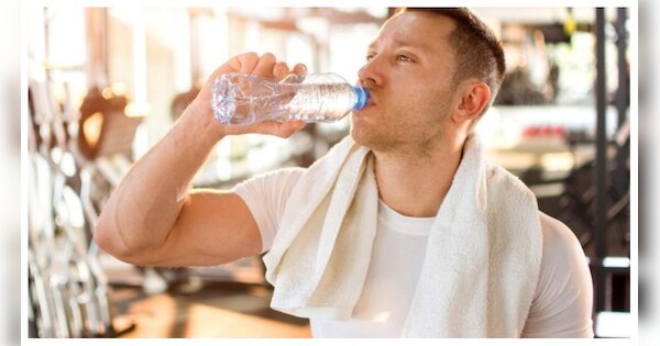 health tips disadvantages of drinking cold water in winter| Cold Water: सर्दियों में भूलकर भी न ...