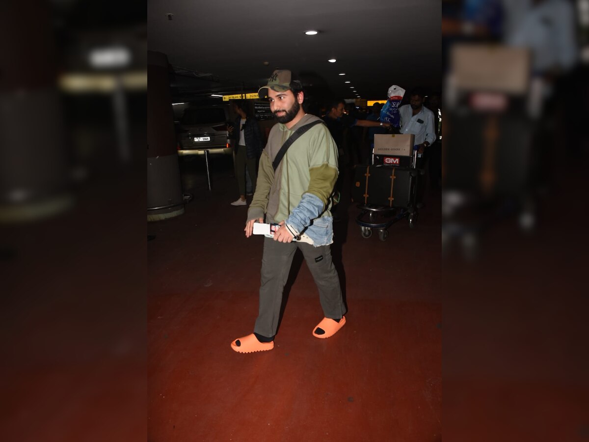 Nysa devgan photo ajay devgan daughter return from dubai vacation with ...