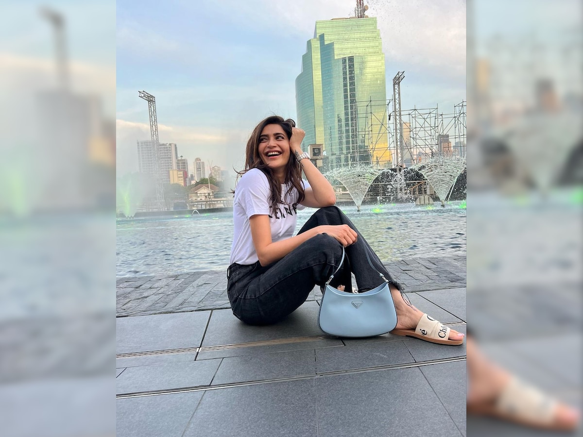 Bollywood Actress Karishma Tanna Shared Flaunts Toned Legs in Mini Skirt And Shirt Photos On ...