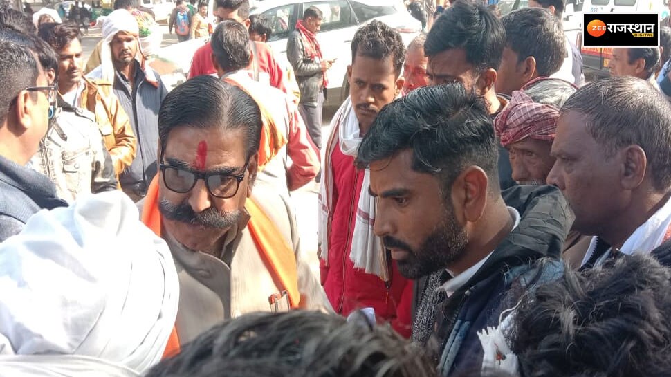 Alwar news Relatives agitated over forcibly discharging patient from ...