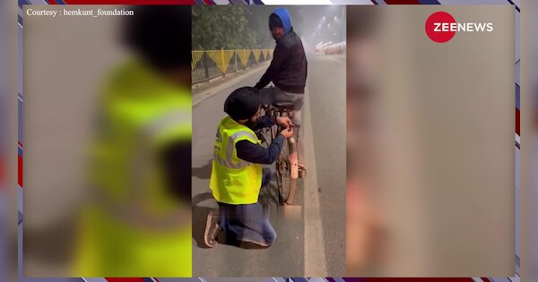 this man saving life by installing lights on bicycles in delhi watch ...