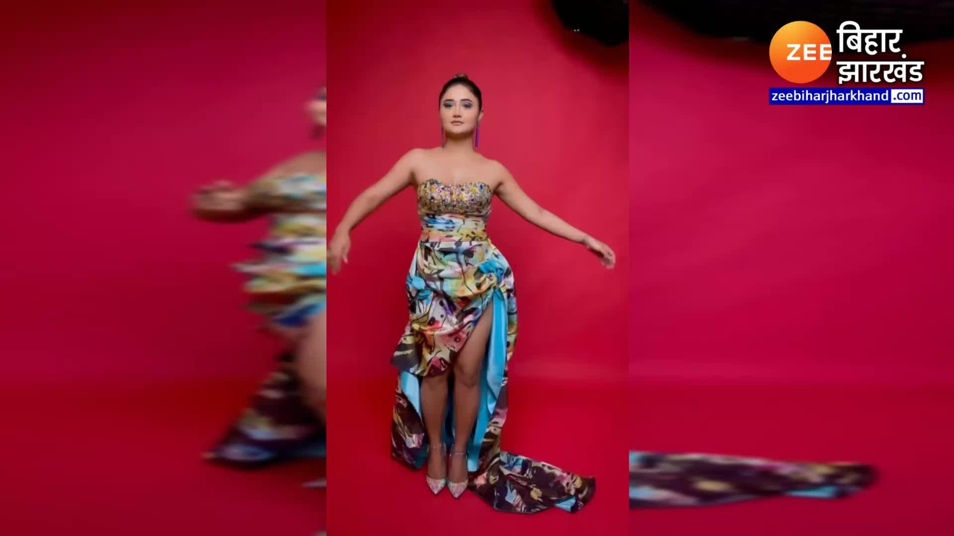 Rashmi Desai did bold dance wearing an open dress | रश्मि देसाई ने ओपन ...