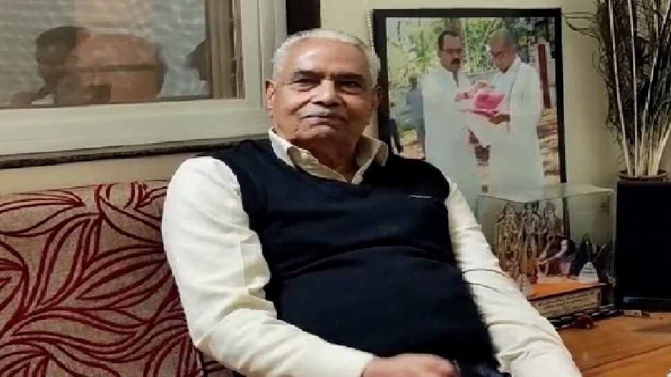 MIT Collage Ujjain Manager Former MLA against son Will complain to CM ...