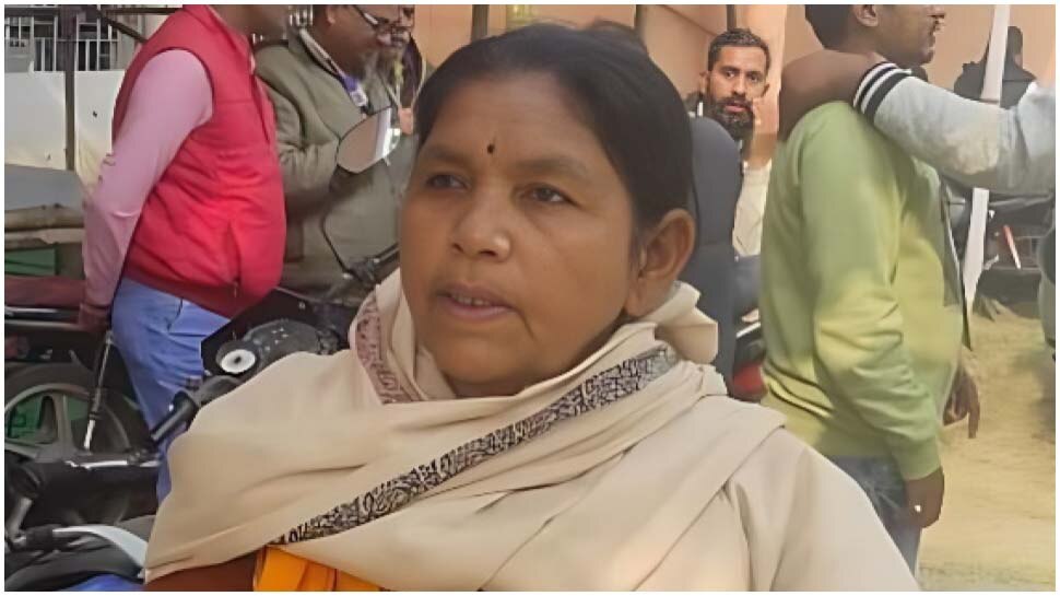 Success Story of deputy mayor chinta devi she was picked up garbage of ...