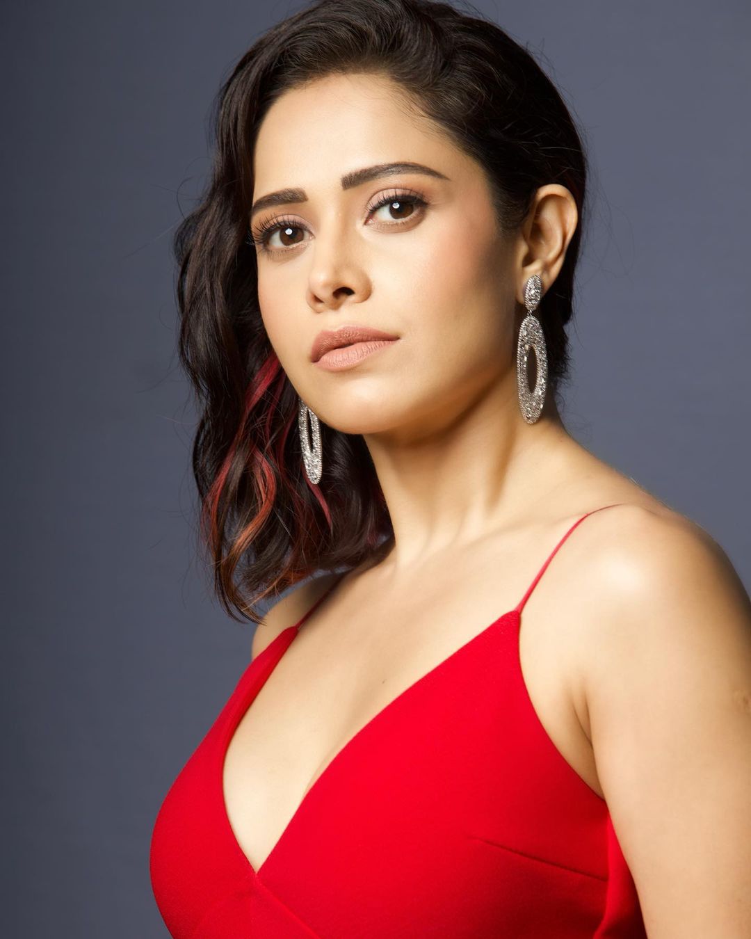 Nushrratt Bharuccha Share her photos on social media bold style in red ...