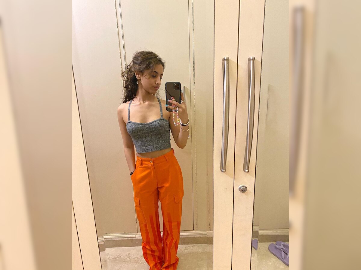 shahrukh khan daughter suhana khan best friend alia chibba shares nice ...