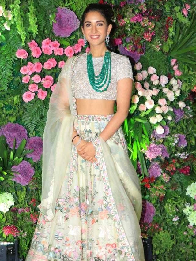 nita ambani bride-to-be radhika merchant beautiful indian looks see pic ...