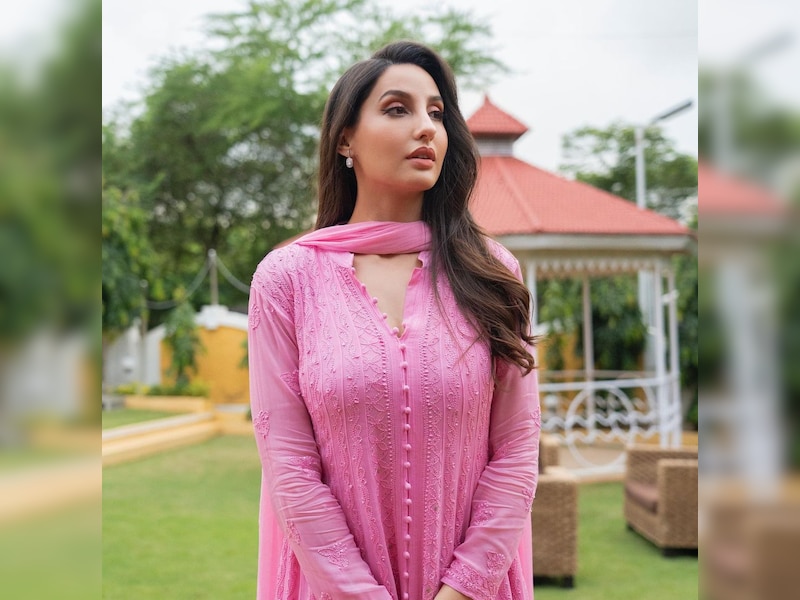 Nora Fatehi shares photos in pink suit simplicity won hearts smzs
