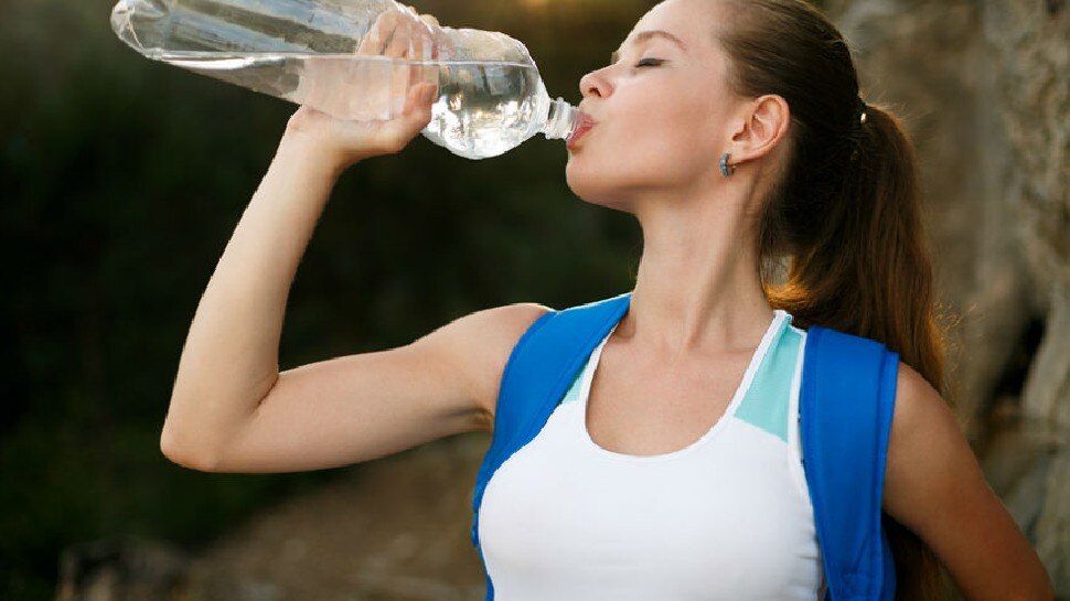 dear ladies do not drink less water women health tips be careful of ...