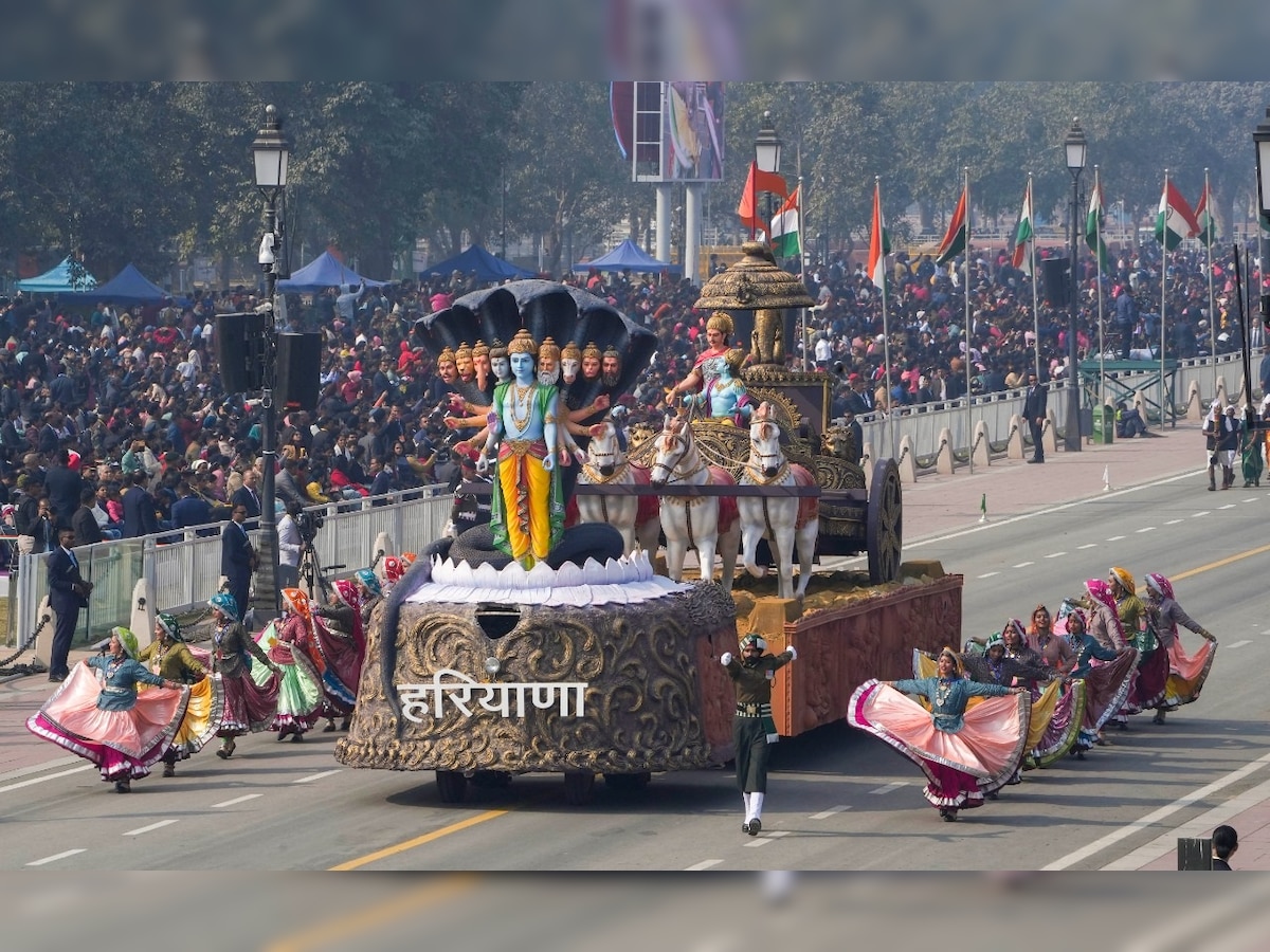 why Republic Day celebrated see the float of the indian states smzs