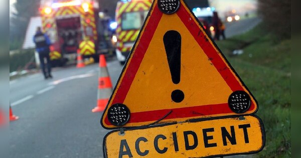 MP Accident News painful road accident in barwani on the Mumbai Agra ...