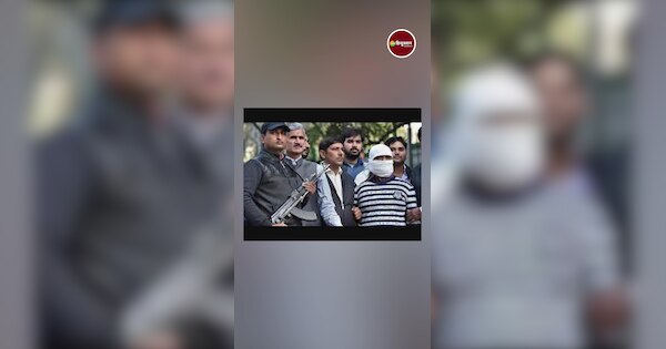 batla house encounter case terrorist shahzad died he shot fire at ...