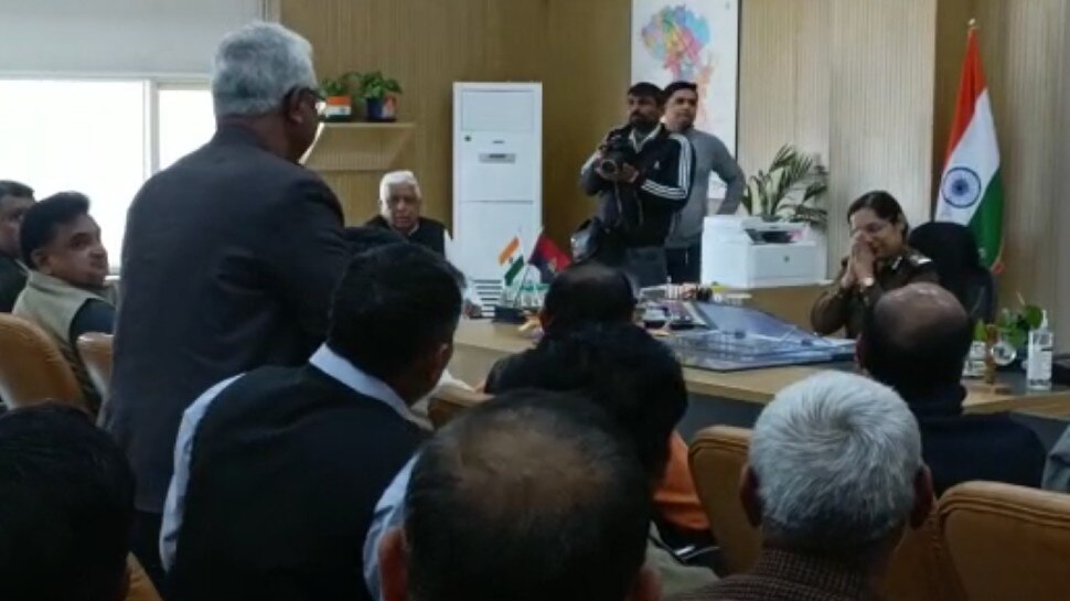 Tyagi samaj demands case withdrawal Shrikant Tyagi case, demanded this ...