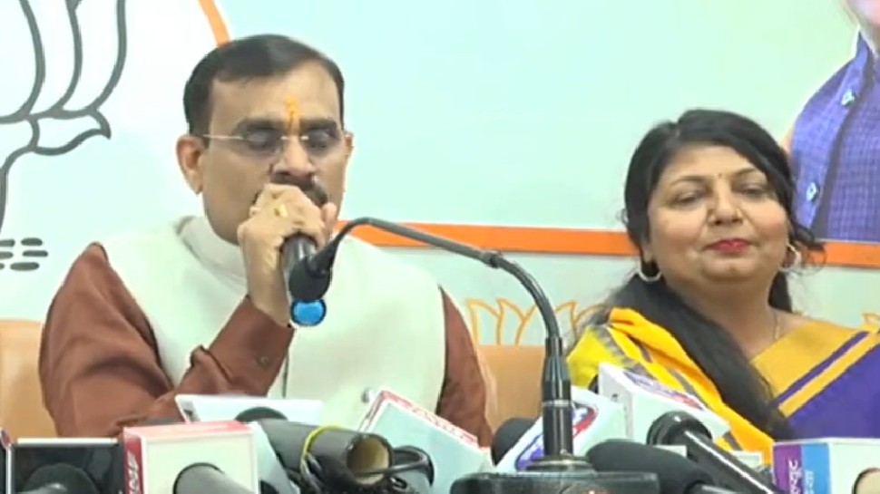 Katni Independent Mayor Preeti Suri joined BJP reached office with ...