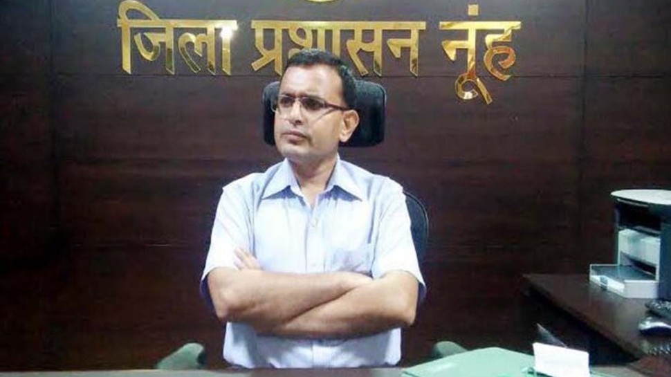 IAS Officer Maniram Sharma Success Story who did not get a peon job ...