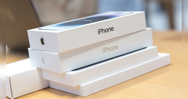 iPhone 14 most sold iPhone model with a huge 59 percent market share ...
