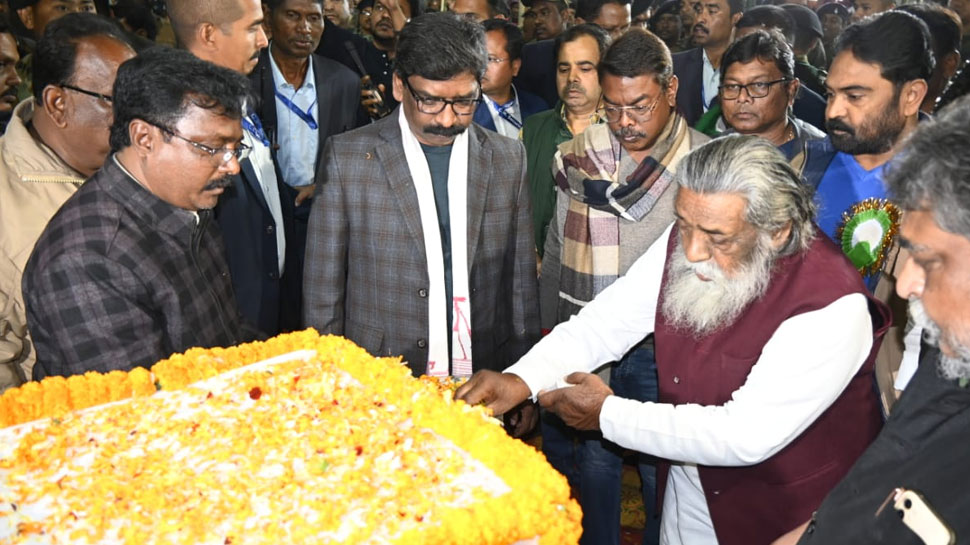 JMM turns 50 Shibu Soren to Hemant Soren journey from struggle to power ...