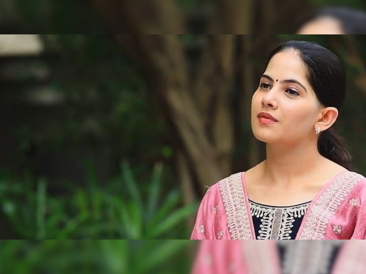 Jaya Kishori Net worth Earnings from Katha motivational Speeches and ...