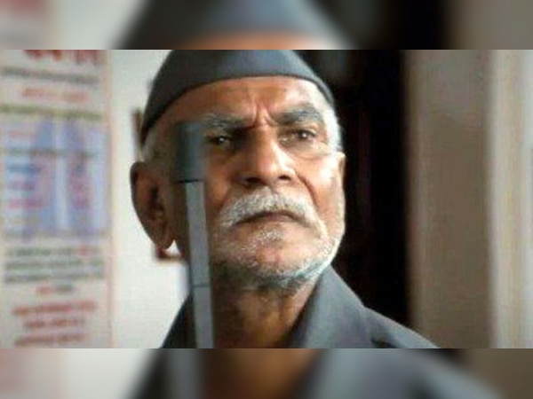 Sanjay Dutt Munna Bhai MBBS Maqsood Bhai Surendra Rajan Interesting ...