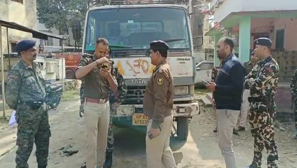Bokaro Miscreant shot the policeman on duty police engaged in ...